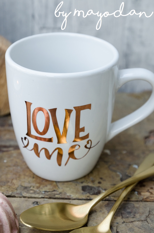 DIY Tassen für den Valentinstag mit dem Plotter gestalten - Mayodans Blog