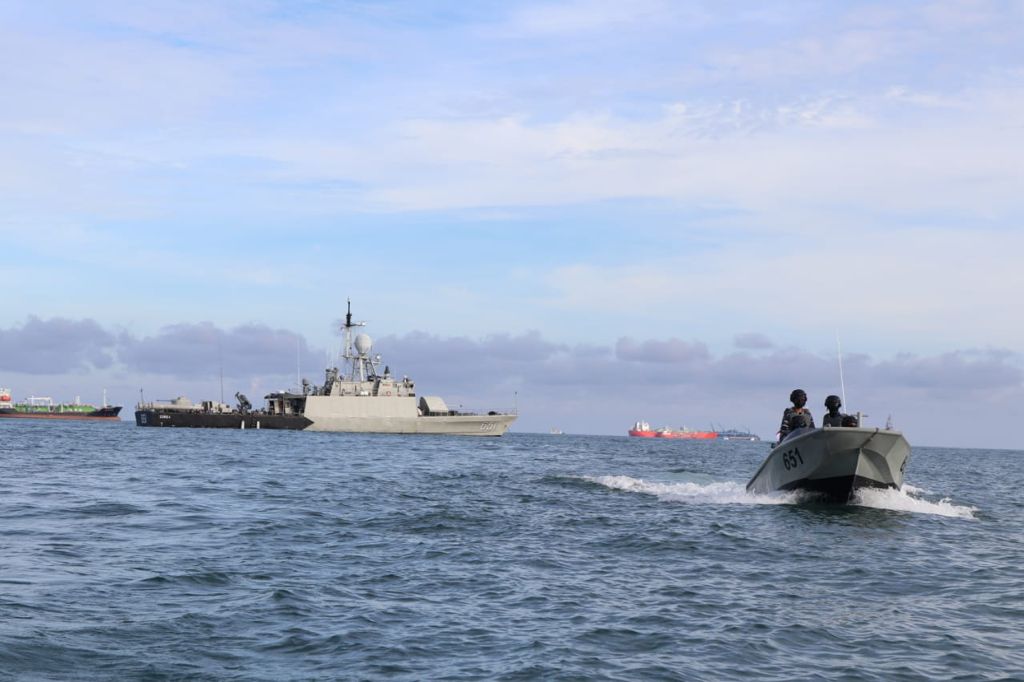 Garuda Militer: [Foto] Penampakan KRI Singa di Perairan Kalimantan Timur