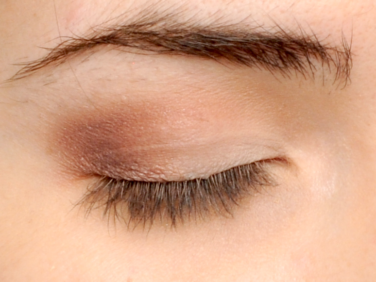 Bisous Darling: Subtle Matte Eyes : Tutorial