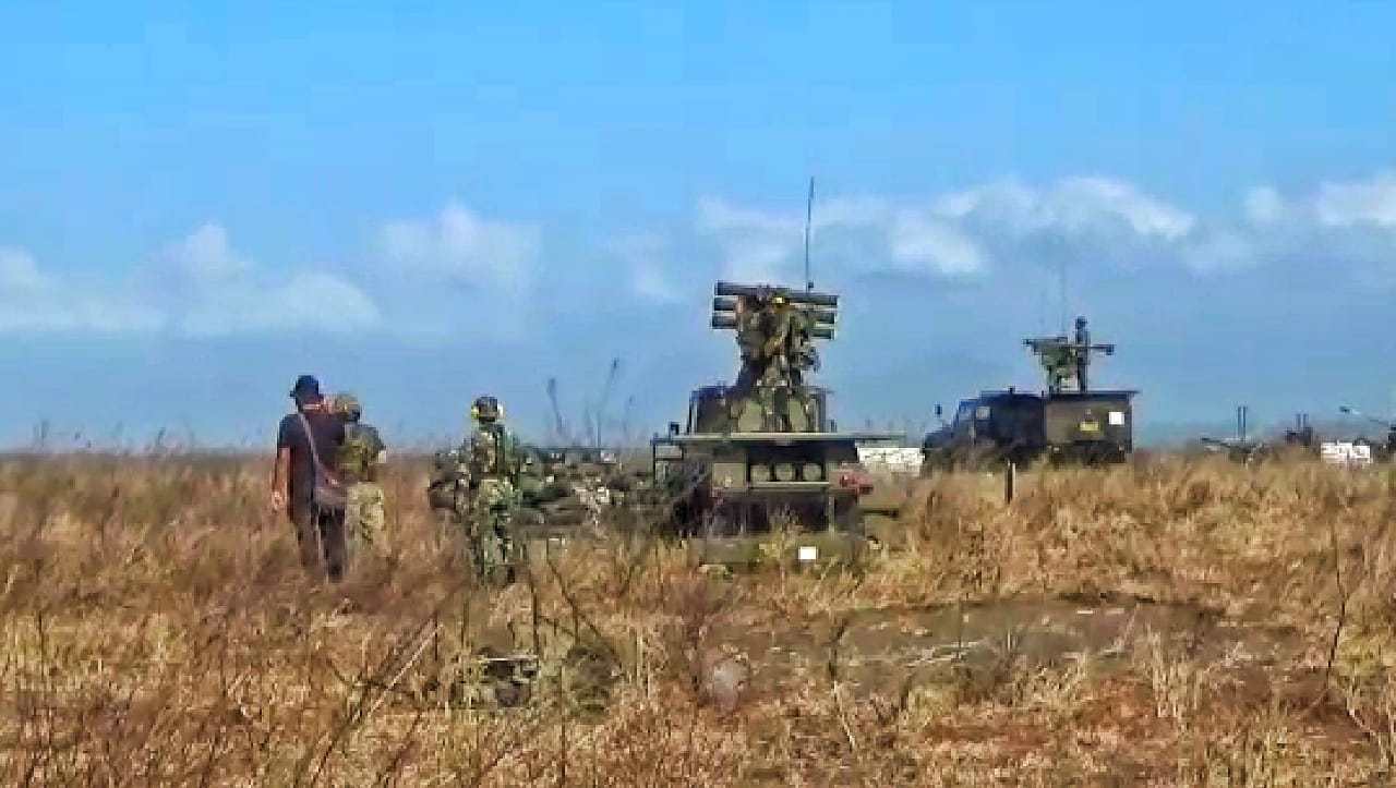 DEFENSE STUDIES: Pertama Kali, Latihan Tembak Rudal dan Meriam Arhanud ...