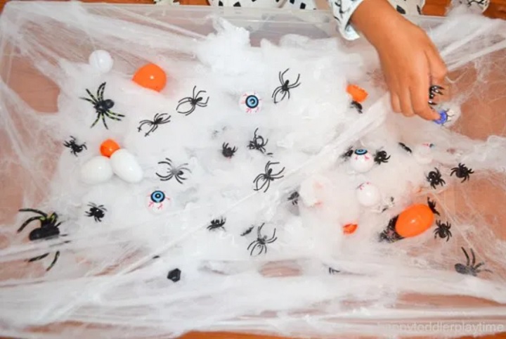 40 Halloween Sensory Play Ideas: Spooky Sensory Bins, Slime, Spaghetti ...