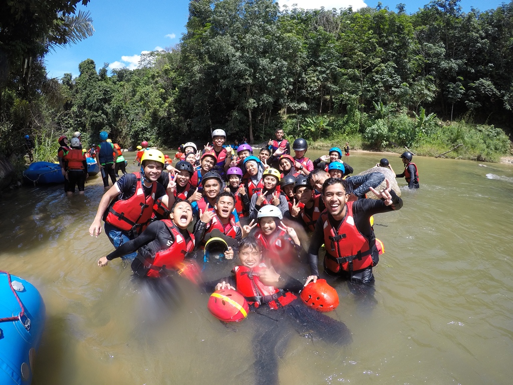 TRAVELOG: WATER RAFTING ULU SLIM, SLIM RIVER : Pengalaman meredah ...