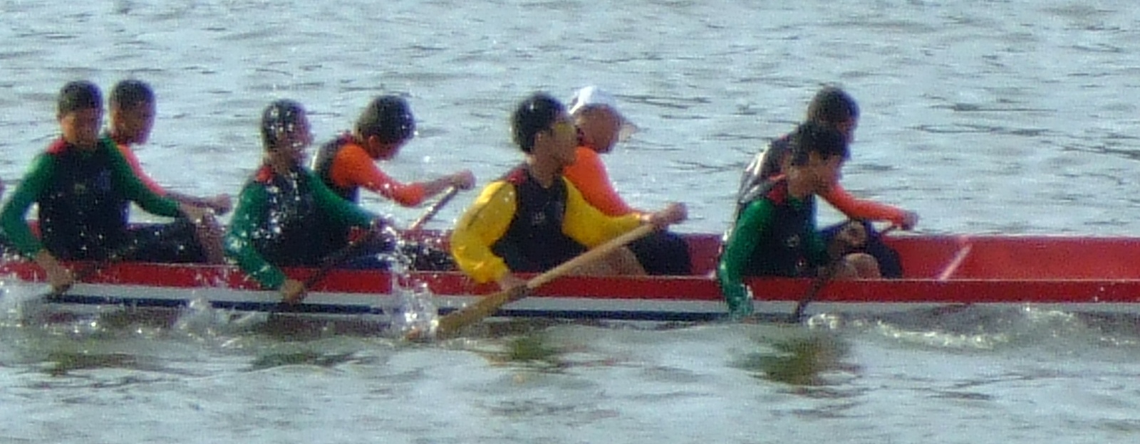 Lumba Perahu Kayuh dan Lumba Perahu "Tambang"