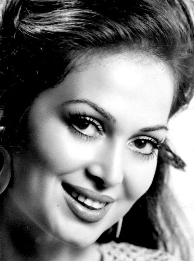 "Sultan" of the Turkish Cinema: Beautiful Photos of Türkan Şoray in the ...