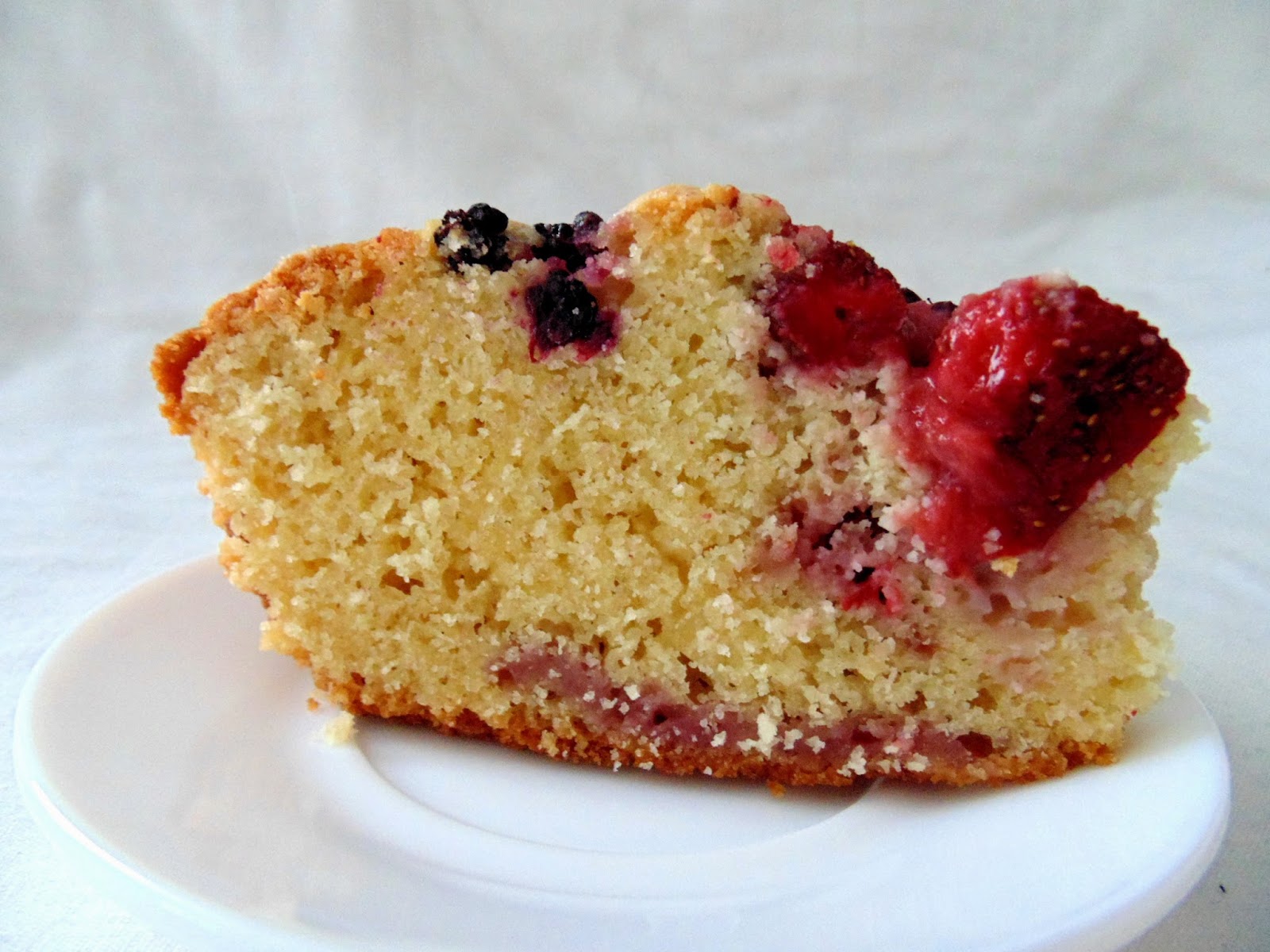 GATEAU GAGA - Love cakes: Gateau à l'amande et aux fruits rouges
