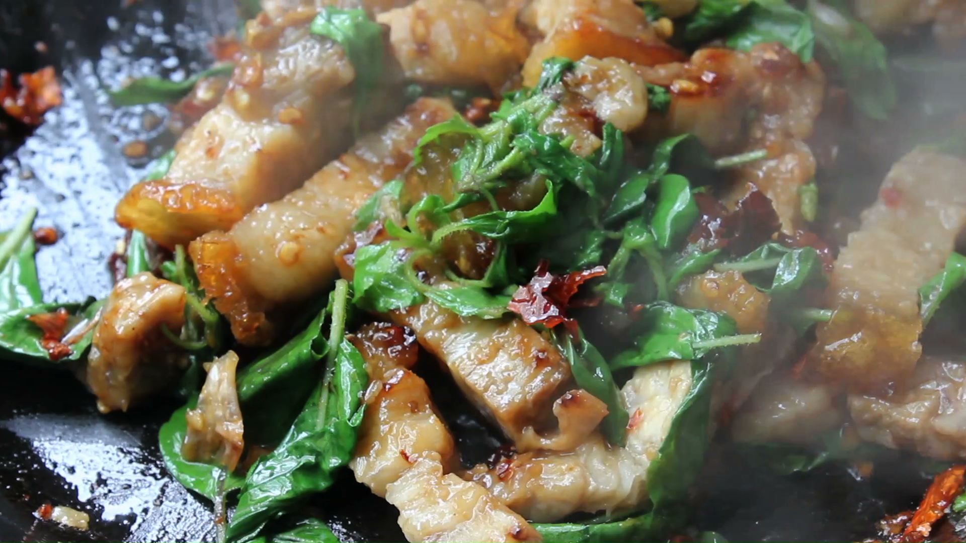 Pad Ka Pao Moo Krob (Spicy Basil Pork Belly Stir-fry) - เดินทาง ไปกับ ...