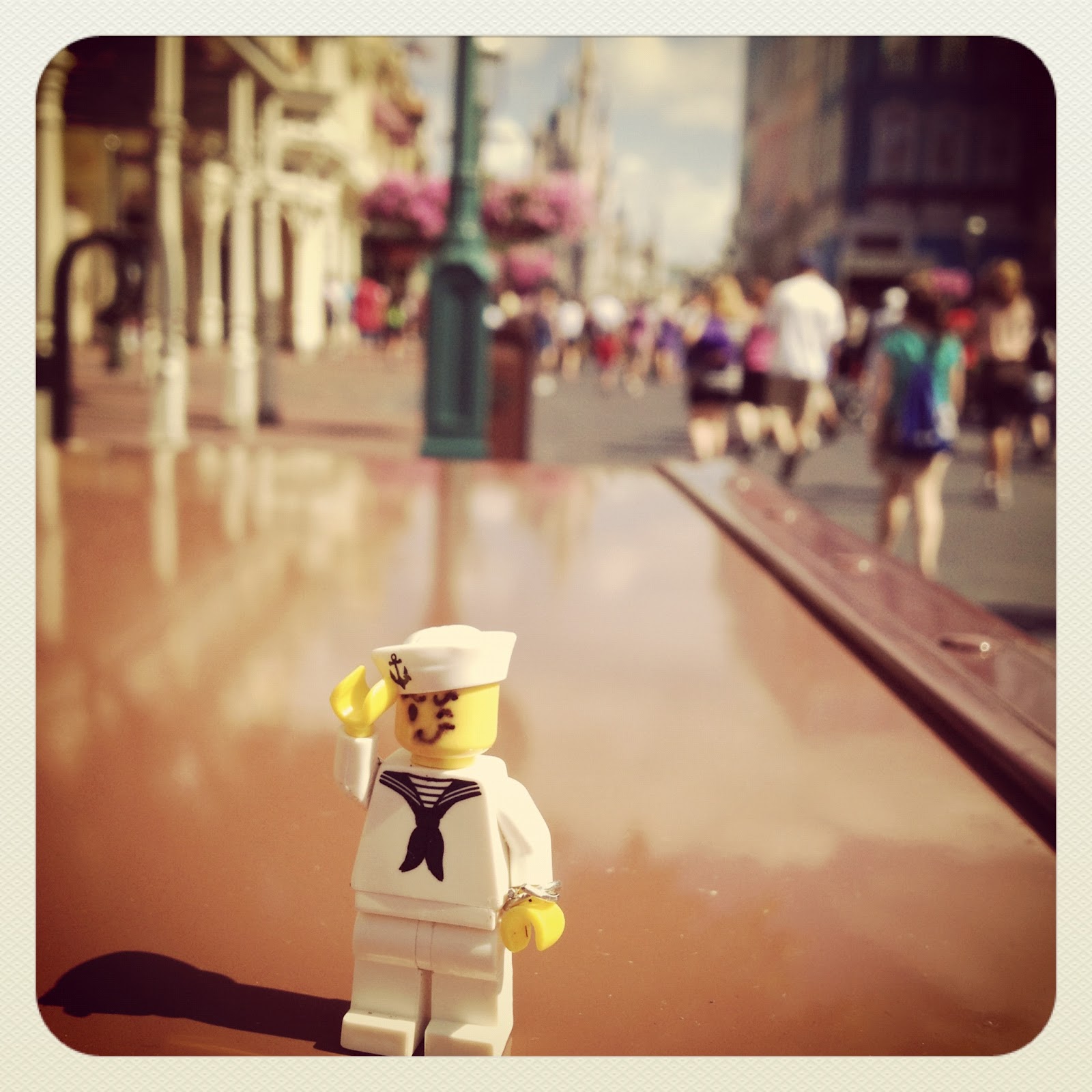 WobiSobi: Sunday with Sailor Sam: Sam goes to Walt Disney World.