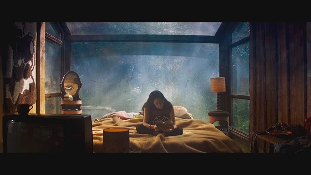 Review: Mandy - 10th Circle | Horror Movies Reviews