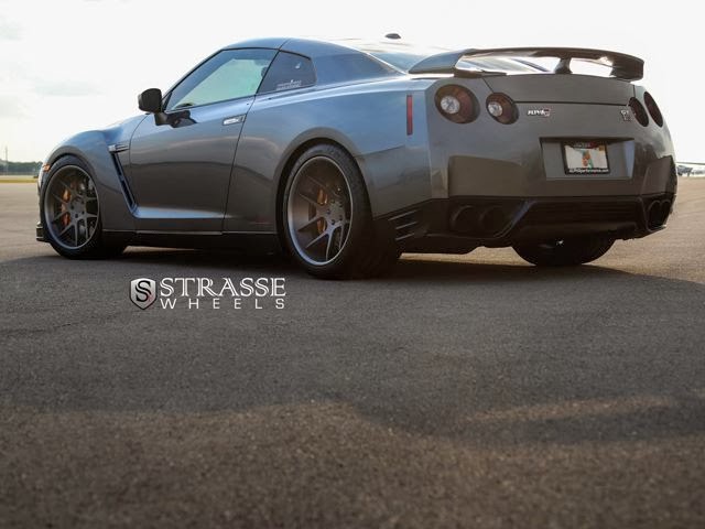 700-сильный Nissan AMS Alpha 7+ GT-R Black Edition от Strasse