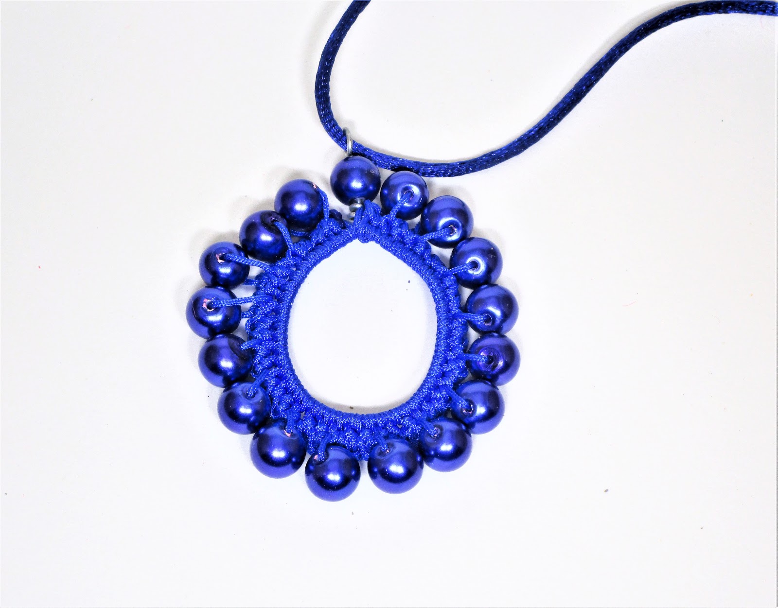 petit collier baroque ♦ little baroque necklace