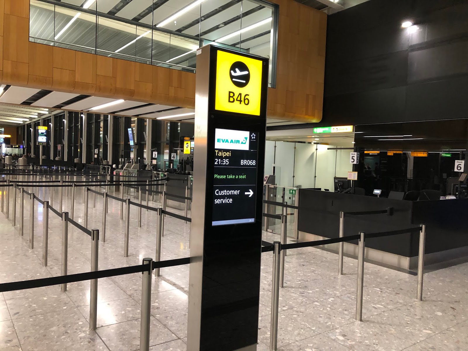 【飛行紀錄】長榮航空 BR68 豪華經濟艙 LHR-BKK-TPE -在飛機上吃英式Scone