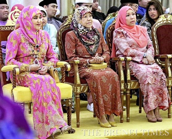 Powdering Ceremony for HRH Princess Amal Rakiah's Daughter