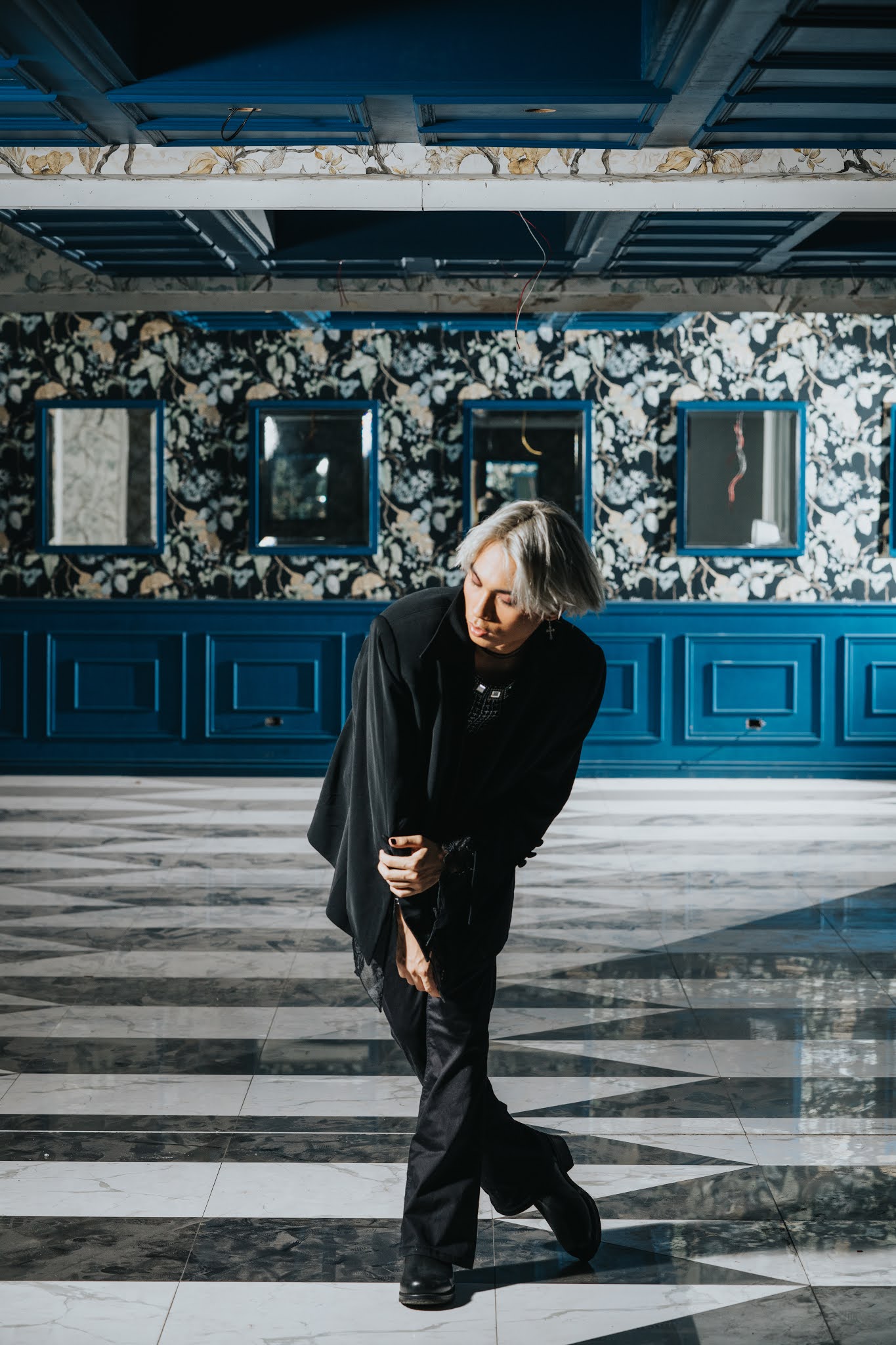 Max Dylan Makes a Statement with New Look And Single “+LEGENDARY+ ...