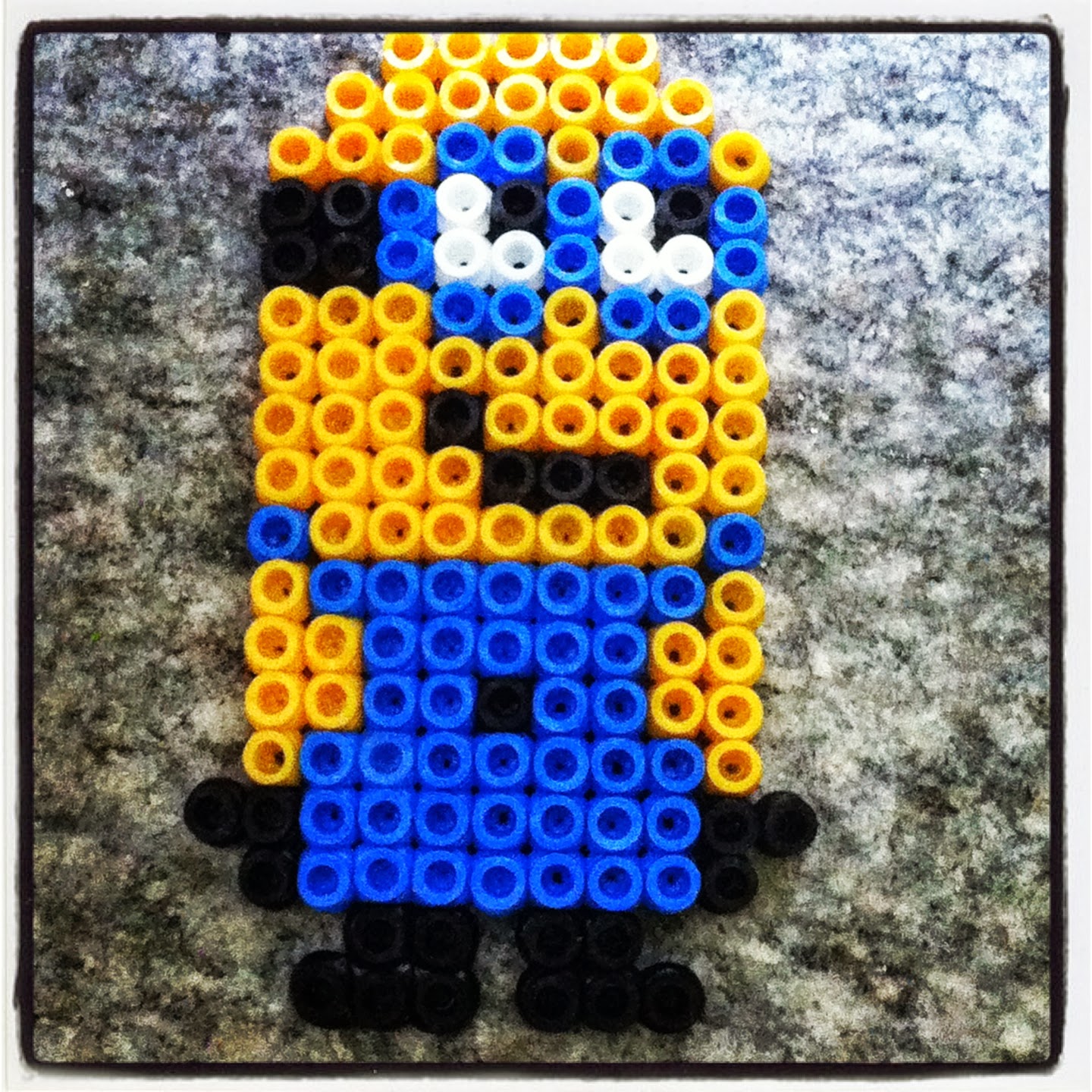 Piccole idee ｡ ‿ ｡: Hama beads "MINIONS"