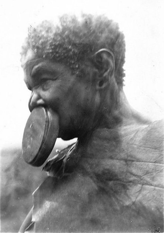 The Bigger the Better: 18 Vintage Photos of African Women With Their ...