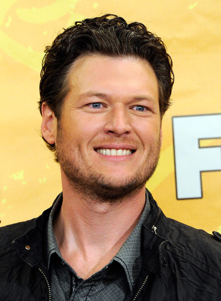 BADBOYS DELUXE: COUNTRY SINGER-BLAKE SHELTON