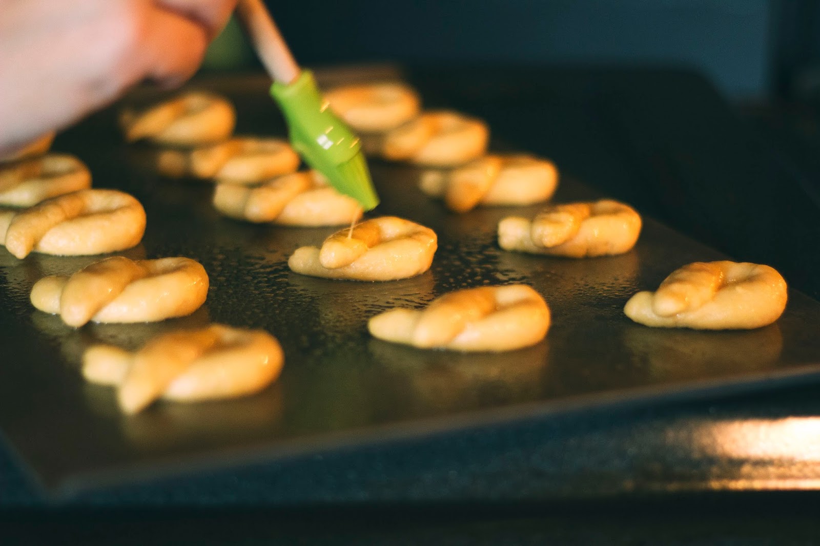 Full Bellies, Happy Kids: Biscoitos (Portuguese Cookies)