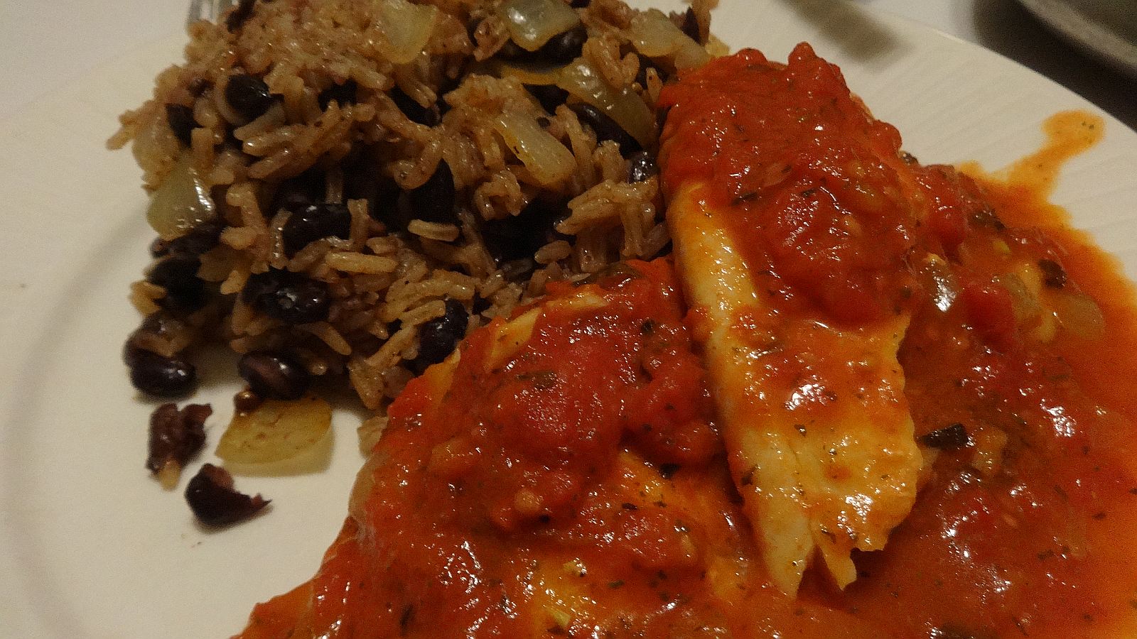 Riz à la mexicaine et poisson tomaté ~ Famille Pou