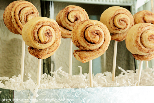 Shabby Chic Sleepover: Easy Breakfast Ideas | i should be mopping the floor