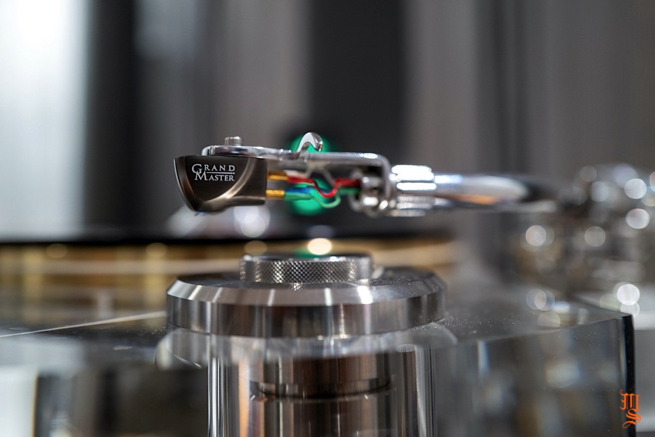 GRAND MASTER AT A PHILIPPINE DISTRIBUTOR SHOWROOM – M & S | Ultimate ...