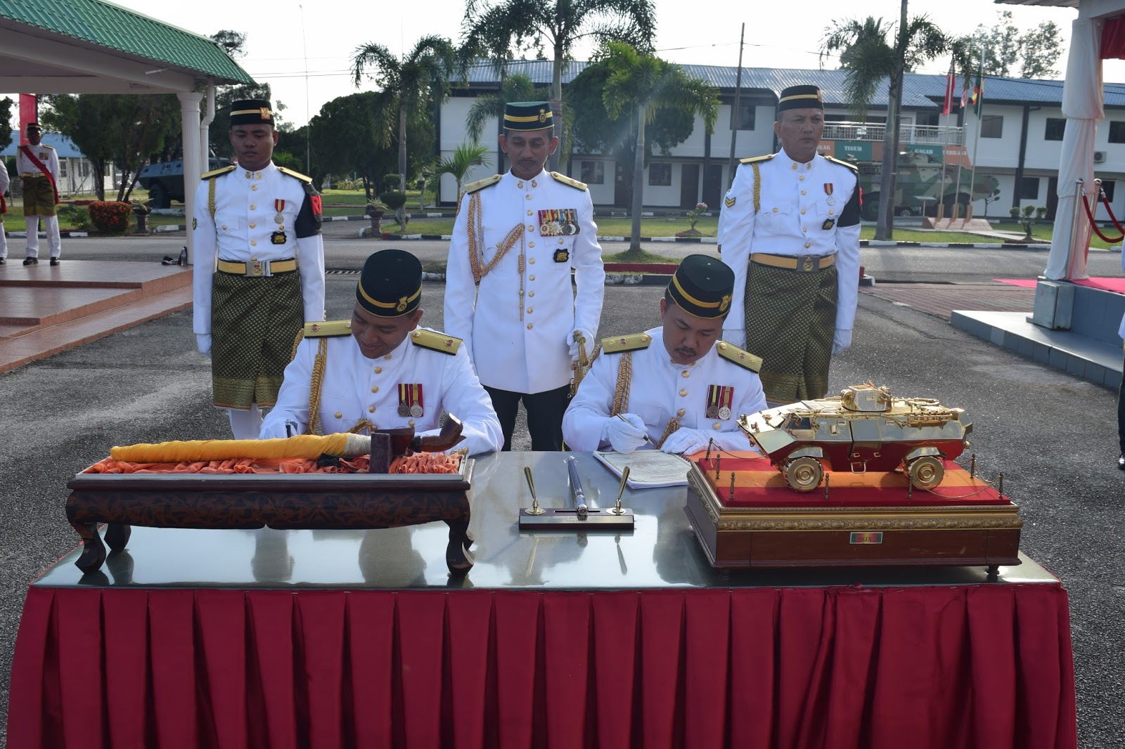 BATALION KE-19 REJIMEN ASKAR MELAYU DIRAJA (MEKANIZE): SERAH TERIMA ...
