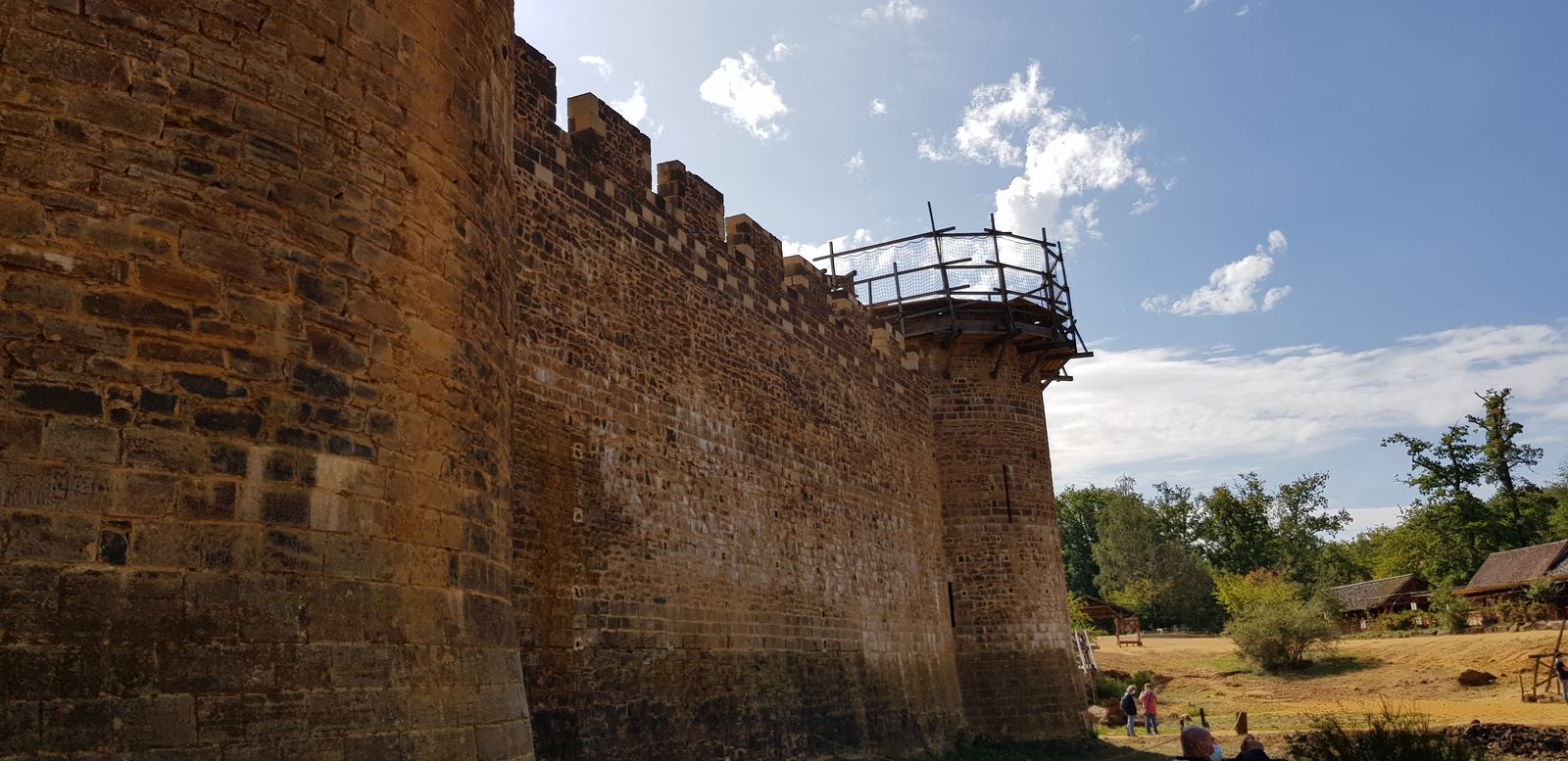 [TMP] "Guédelon castle building project." Topic