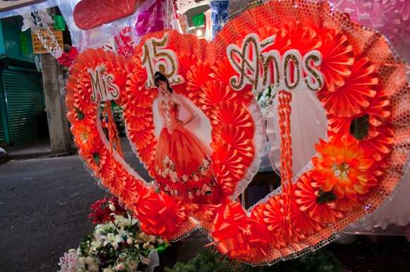 A falta de pan... TORTILLAS!!: México Kitsch