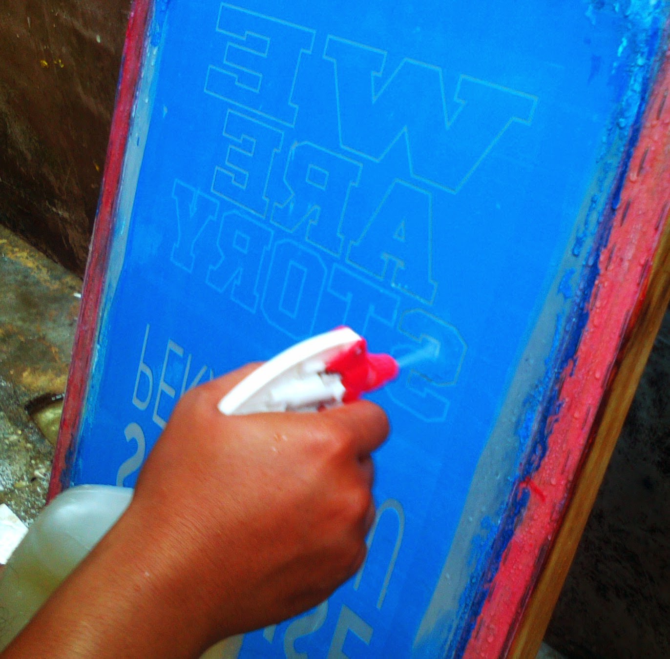 CARA PRINT SABLON KAOS : CARA PROSES AFDRUK SCREEN FILM SABLON KAOS ...