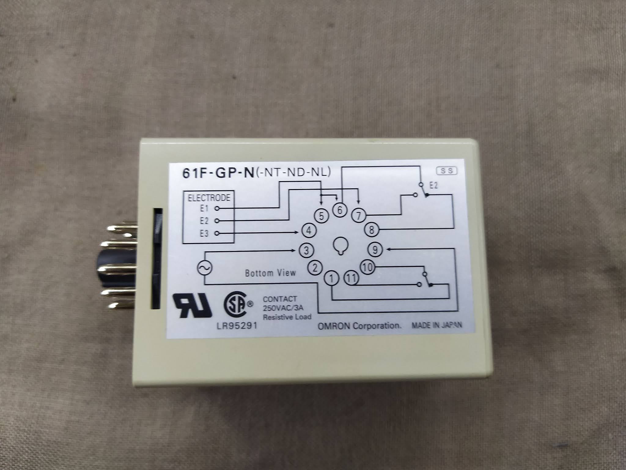 OMRON 61F-GP-N FLOATLESS LEVEL SWITCH 61F-GP-NT 100 VAC