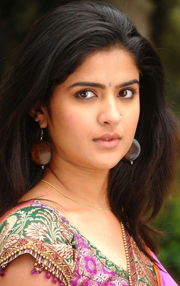 Indian Film Actresses: Deeksha Seth