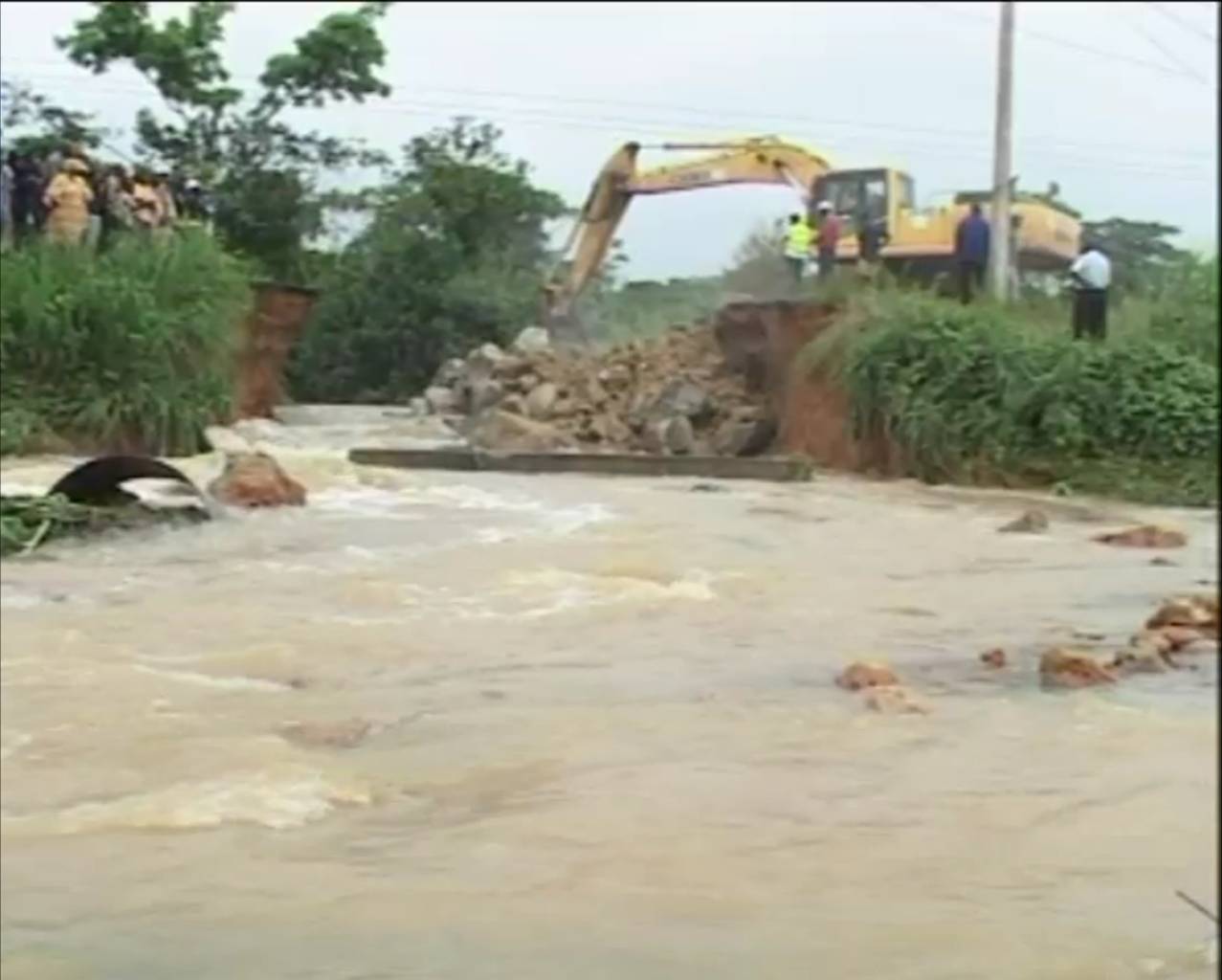 THE SINKHOLE OF NTOUM IS A SYMBOL OF THE STATE OF THE GABONESE ...