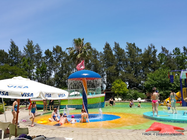 Acuamanía, em Salto: o parque aquático mais legal do Uruguai - Felipe ...