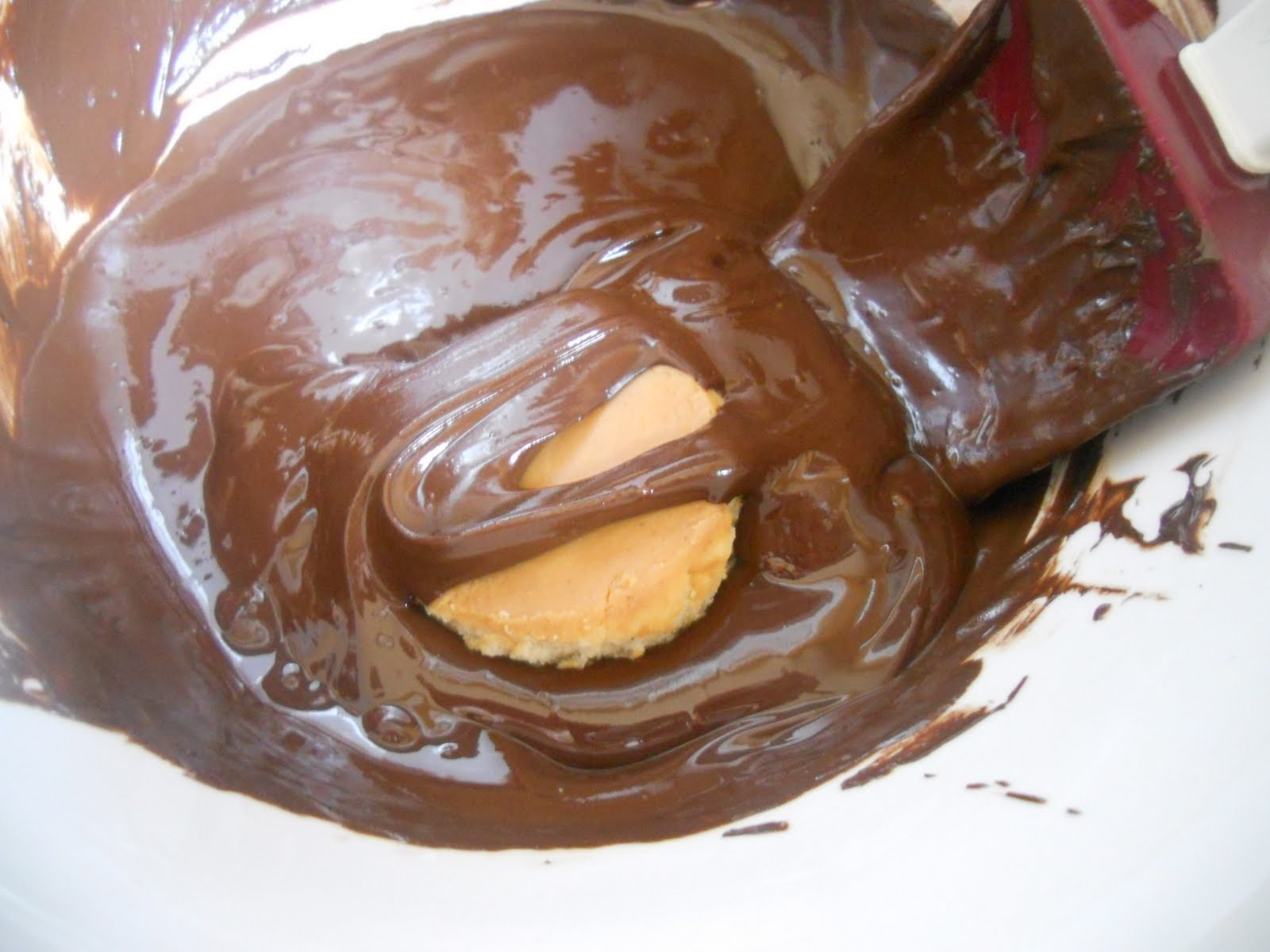 Peanut Butter Kandy Kakes | The Brunette Baker