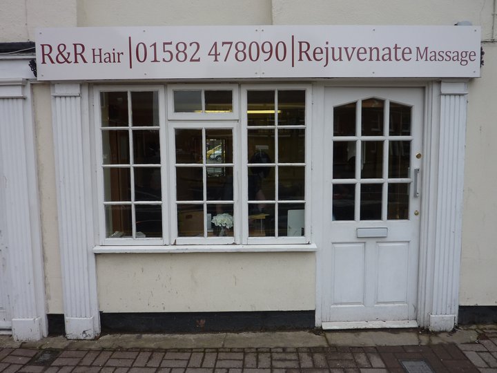 About Dunstable : Shops & Businesses in Dunstable