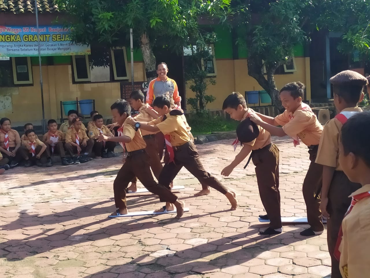 Kegiatan Ekstakurikuler Pramuka SDN Banjaran-Baureno-Bojonegoro "Contoh ...
