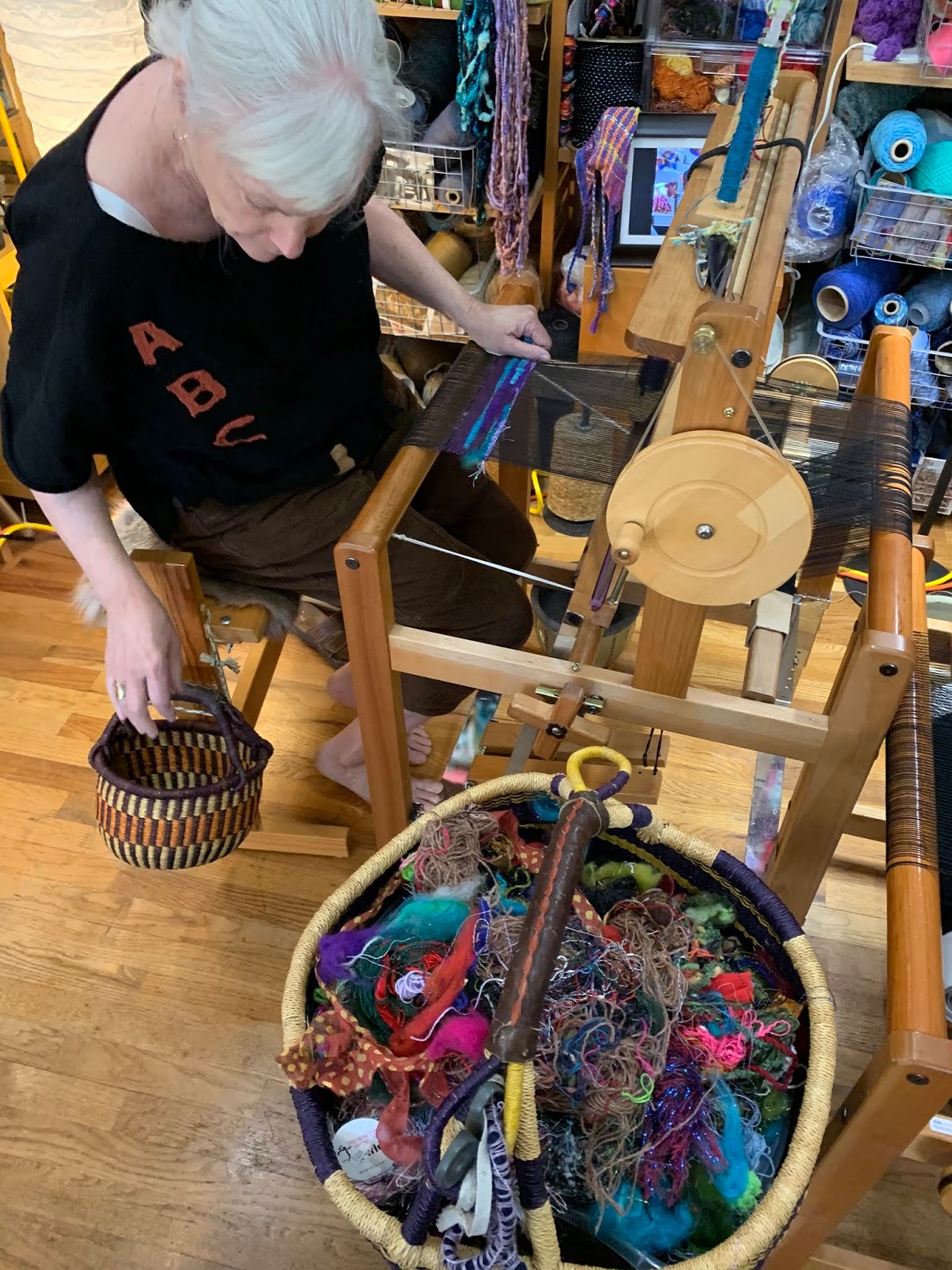 CENTERING WITH FIBER: Group weaving classes at Saori Santa Cruz