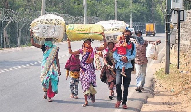 मण्डला : प्रवासी श्रमिकों के स्वास्थ्य परीक्षण एवं क्वारेंटाईन कराने ...