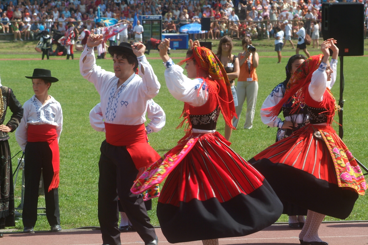 Rancho Folclórico Maria da Fonte da Casa do Minho - RJ: SÉRIE "TRAJES ...