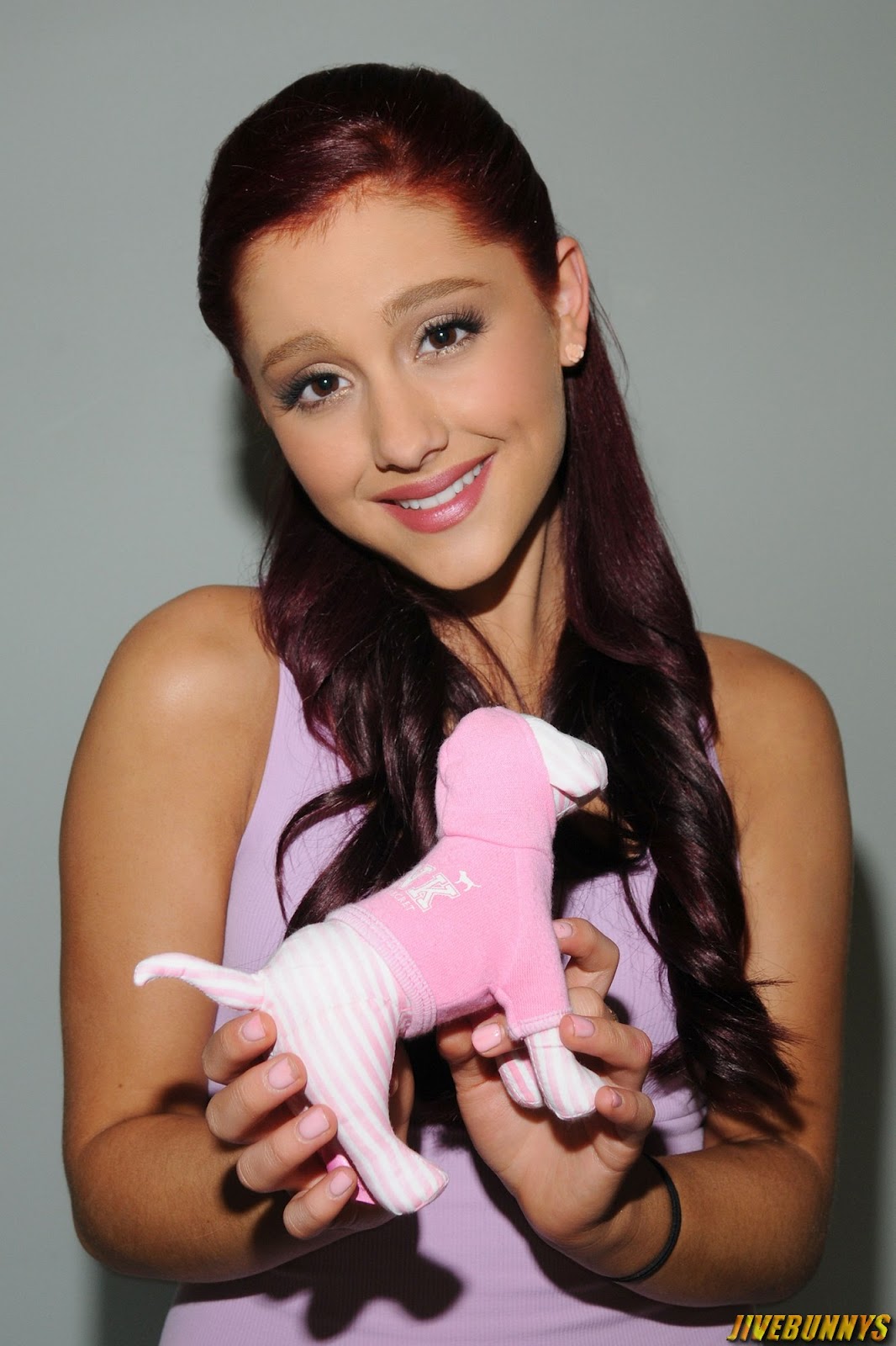 Ariana Grande Very Hot and so beautiful Studio HQ Photoshoot stills in ...