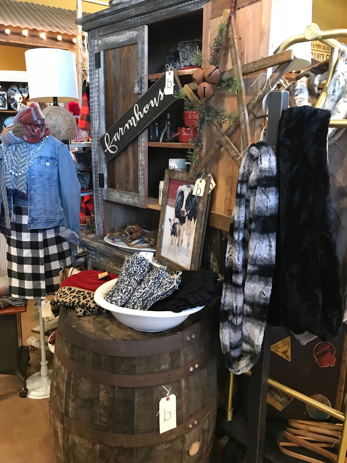 THE BARN SHOW - AUTHENTIC FINDS