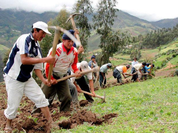 las sieta maravillas del mundo: día del campesino