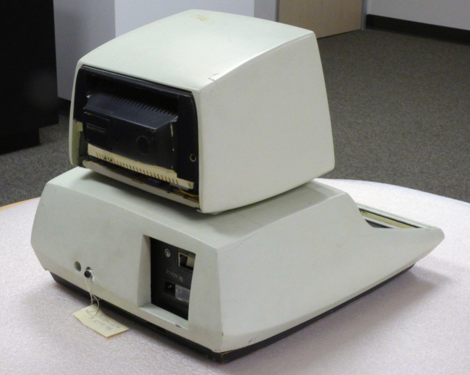 My Old Computers: The Commodore PET 2001 wooden prototype