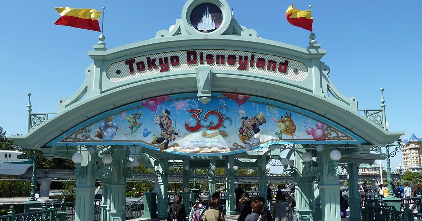 Taman Wisata Disneyland dan Disneysea Tokyo