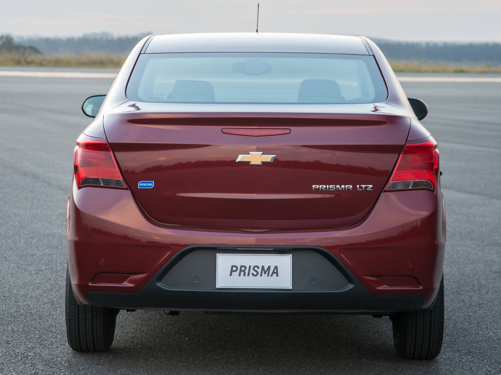 Novo Prisma 2017: preços, consumo, performance - vídeo