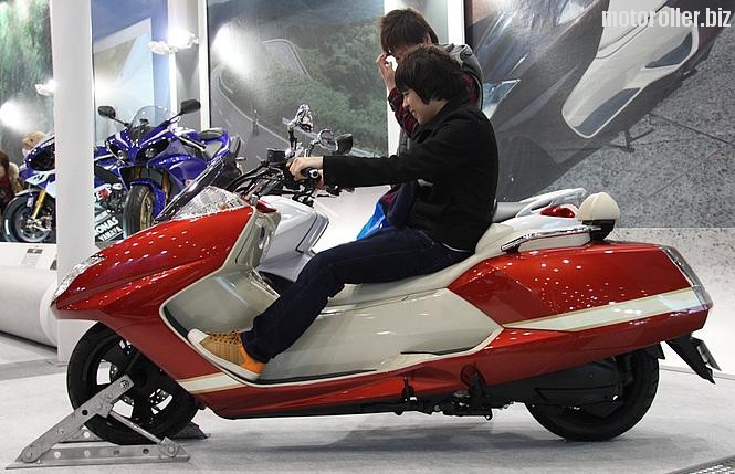 Yamaha Maxam 250, Skutik Bongsor dari Yamaha ~ AGG