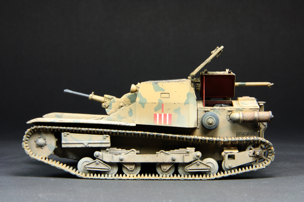 Andy King's Model Blog: Bronco 1/35 CV3/33 Tankette finished