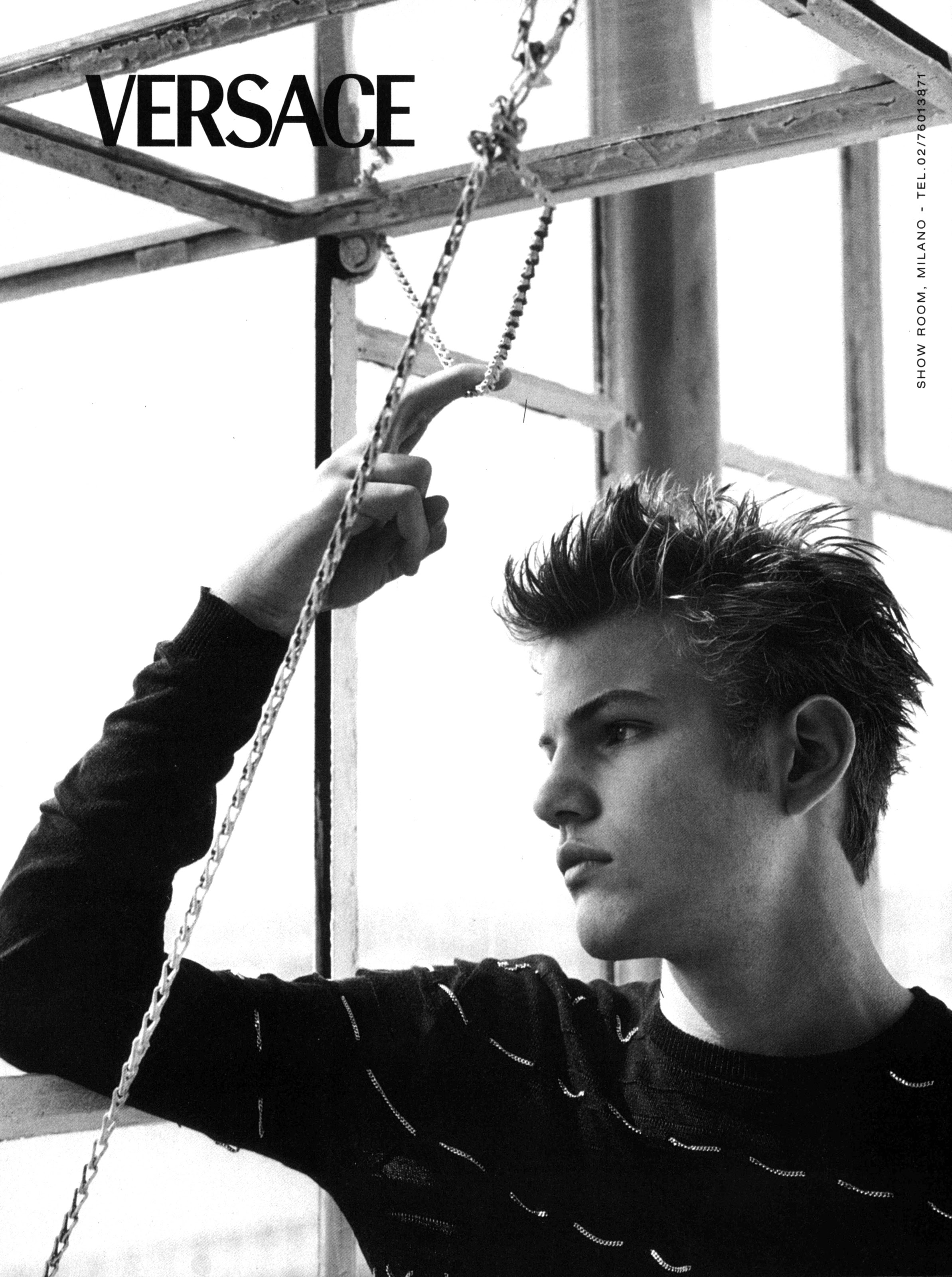 CAMPAIGN: VERSACE MENSWEAR SS 1999