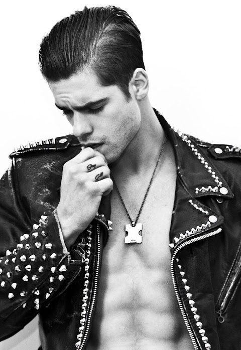 Giovanni Bonamy by Marcus Cooper | Homotography