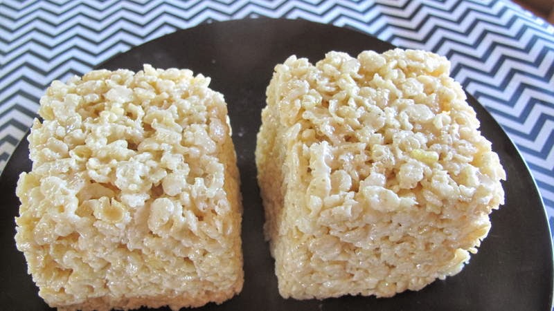 Red Couch Recipes: Zoulah's Rice Krispies Bricks