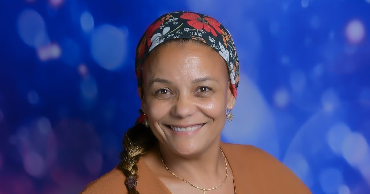 ACADEMIA INDEPENDENTE DE LETRAS: A MISTURA QUE VENCEU por ANA MENDES